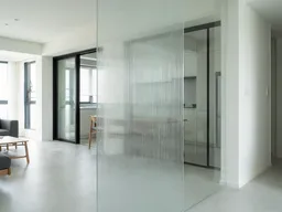 118㎡现代简约风全屋玻璃隔断材质选择
