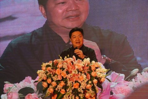 左右家私黄华坤：百亿左右 幸福为基